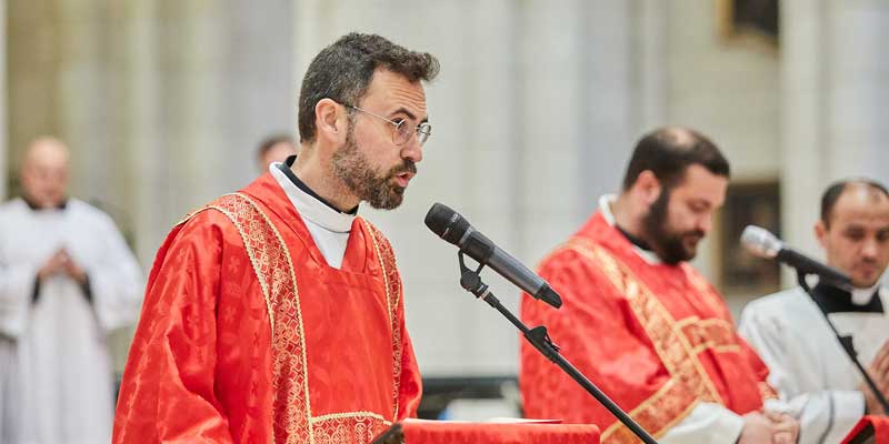 Archidiocesis de Madrid - Felipe Rodrigues, futuro sacerdote ayudado ...
